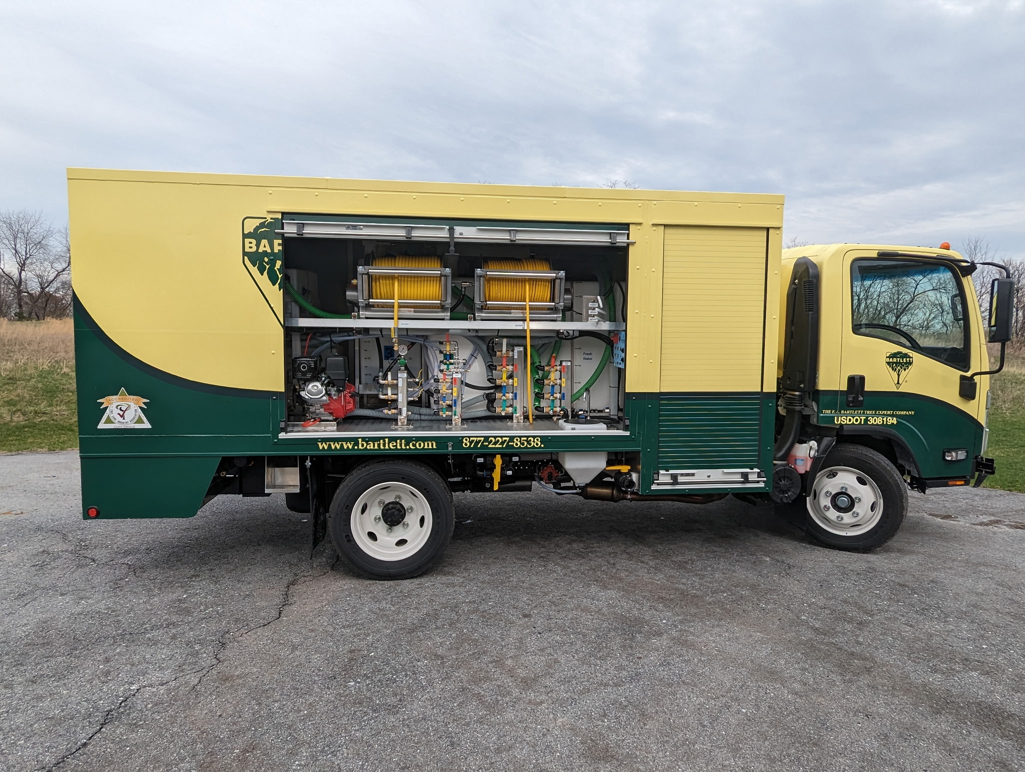 APEX 172 Spray Truck - Plant Health Care Systems LLC
